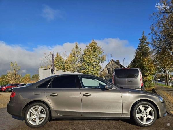 Audi A4 2013 Šauļi vietnē Brūns Audi A4 2013 Šauļi, ar dzinēja tilpumu 2.00 L un nobraukumu 270 tūkst. km par 7950 €, foto 7 vietnē AUTOMOTO.COM.LV