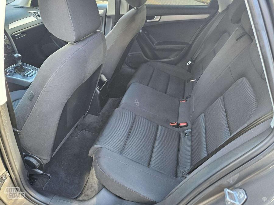 Brūns Audi A4 2013 Šauļi, ar dzinēja tilpumu 2.00 L un nobraukumu 270 tūkst. km par 7950 €, foto 17 vietnē AUTOMOTO.COM.LV