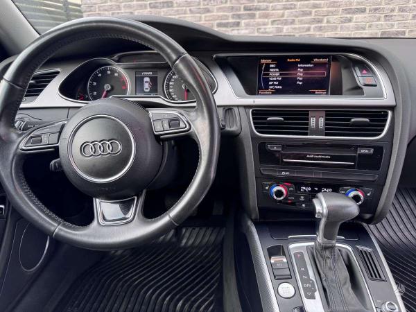 Brown Audi A4 2015 in Vilnius, with an engine capacity of 1.98 L and mileage of 133 thousand km for 10000 €, photo 6 on AUTOMOTO.COM.LV