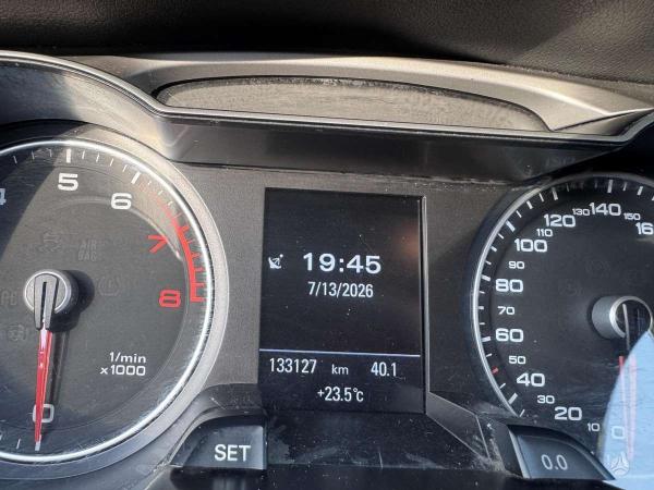 Brūns Audi A4 2015 Viļņa, ar dzinēja tilpumu 1.98 L un nobraukumu 133 tūkst. km par 10000 €, foto 7 vietnē AUTOMOTO.COM.LV