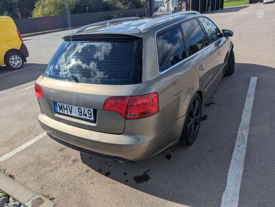 Brown Audi A4 2005 in Kaunas, with an engine capacity of 3.00 L and mileage of 334 thousand km for 2200 €, photo 6 on AUTOMOTO.COM.LV