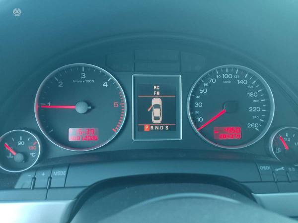 Brown Audi A4 2006 in Prienai, with an engine capacity of 1.99 L and mileage of 284 thousand km for 2500 €, photo 11 on AUTOMOTO.COM.LV
