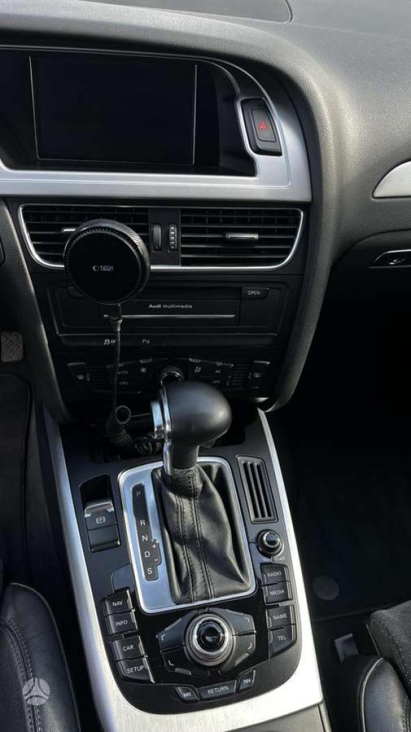 Brūns Audi A4 2009 Viļņa, ar dzinēja tilpumu 2.97 L un nobraukumu 304 tūkst. km par 3800 €, foto 7 vietnē AUTOMOTO.COM.LV