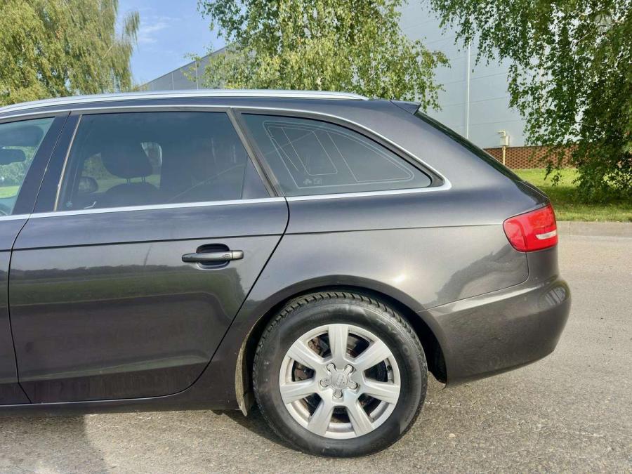 Brūns Audi A4 2009 Šauļi, ar dzinēja tilpumu 1.97 L un nobraukumu 258 tūkst. km par 4950 €, foto 12 vietnē AUTOMOTO.COM.LV