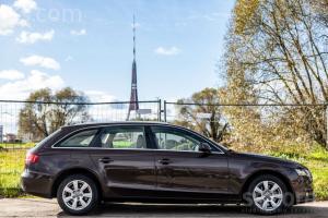 Brown Audi A4 2010 in Riga, with an engine capacity of 2.00 L and mileage of 275 thousand km for 6290 €, photo 5 on AUTOMOTO.COM.LV