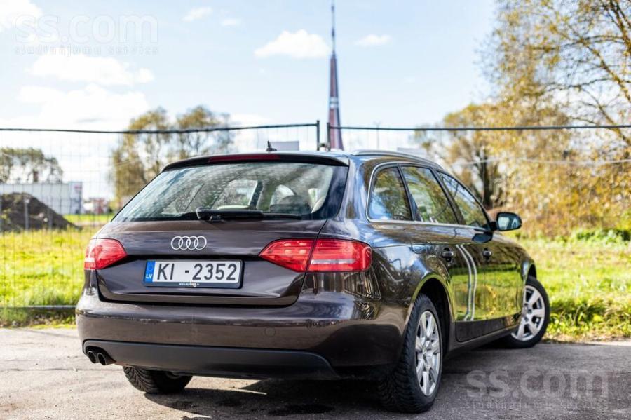 Brown Audi A4 2010 in Riga, with an engine capacity of 2.00 L and mileage of 275 thousand km for 6290 €, photo 6 on AUTOMOTO.COM.LV