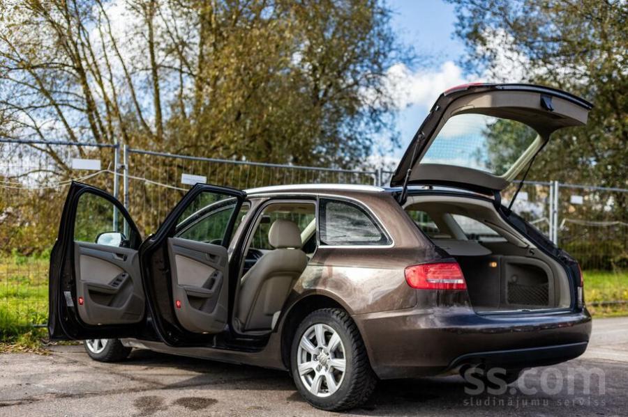 Brown Audi A4 2010 in Riga, with an engine capacity of 2.00 L and mileage of 275 thousand km for 6290 €, photo 9 on AUTOMOTO.COM.LV