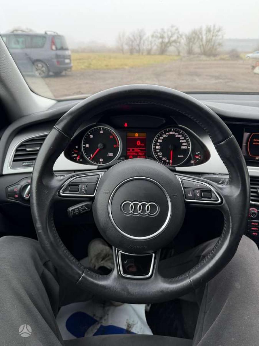 Brūns Audi A4 2010 Kauņa, ar dzinēja tilpumu 1.97 L un nobraukumu 300 tūkst. km par 3500 €, foto 29 vietnē AUTOMOTO.COM.LV