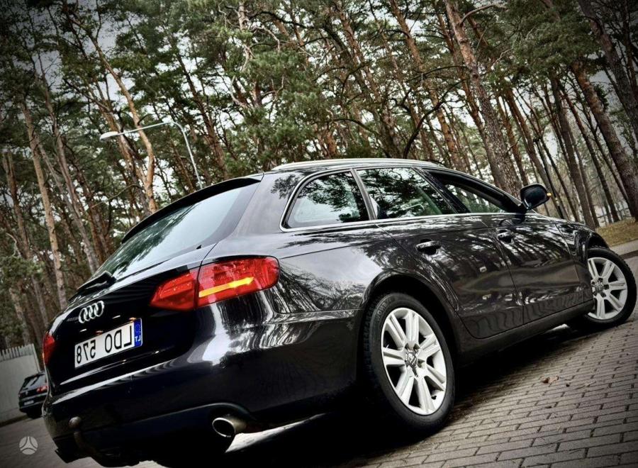 Brūns Audi A4 2010 Alīta, ar dzinēja tilpumu 2.70 L un nobraukumu 349 tūkst. km par 6750 €, foto 7 vietnē AUTOMOTO.COM.LV