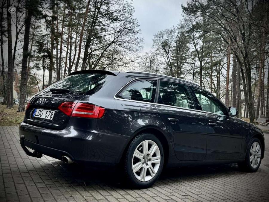 Brūns Audi A4 2010 Alīta, ar dzinēja tilpumu 2.70 L un nobraukumu 349 tūkst. km par 6750 €, foto 31 vietnē AUTOMOTO.COM.LV