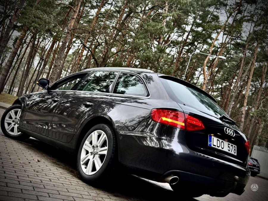 Brūns Audi A4 2010 Alīta, ar dzinēja tilpumu 2.70 L un nobraukumu 349 tūkst. km par 6750 €, foto 37 vietnē AUTOMOTO.COM.LV