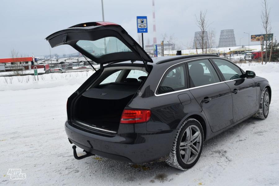 Brown Audi A4 2010 in Vilnius, with an engine capacity of 2.00 L and mileage of 298 thousand km for 5500 €, photo 22 on AUTOMOTO.COM.LV