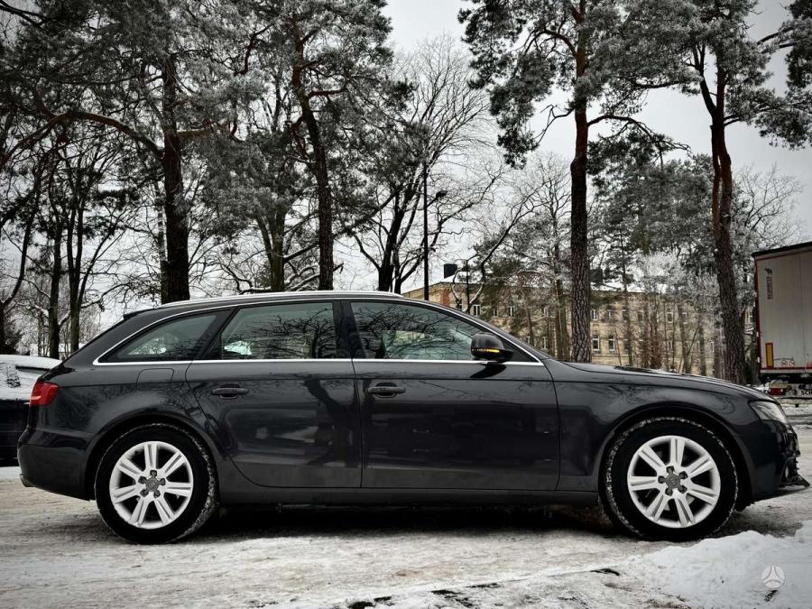 Brūns Audi A4 2010 Alīta, ar dzinēja tilpumu 2.70 L un nobraukumu 340 tūkst. km par 6750 €, foto 34 vietnē AUTOMOTO.COM.LV