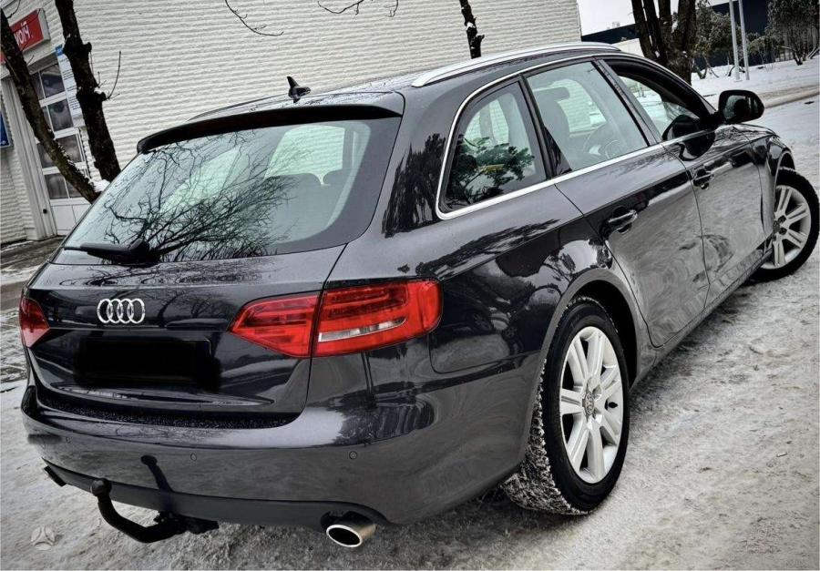 Brūns Audi A4 2010 Alīta, ar dzinēja tilpumu 2.70 L un nobraukumu 349 tūkst. km par 6550 €, foto 39 vietnē AUTOMOTO.COM.LV