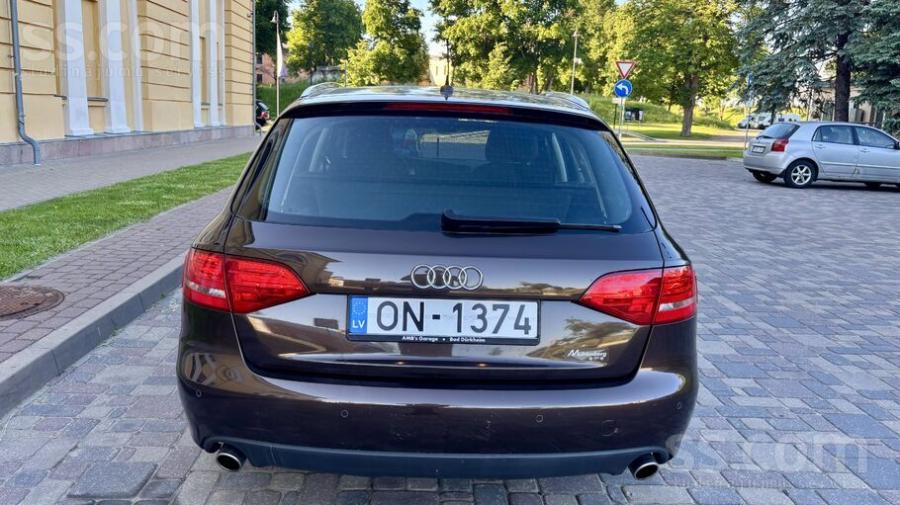 Brūns Audi A4 2010 Daugavpils, ar dzinēja tilpumu 2.70 L un nobraukumu 284 tūkst. km par 5150 €, foto 8 vietnē AUTOMOTO.COM.LV