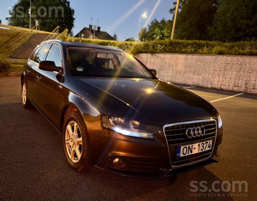 Brūns Audi A4 2010 Daugavpils, ar dzinēja tilpumu 2.70 L un nobraukumu 284 tūkst. km par 5150 €, foto 22 vietnē AUTOMOTO.COM.LV