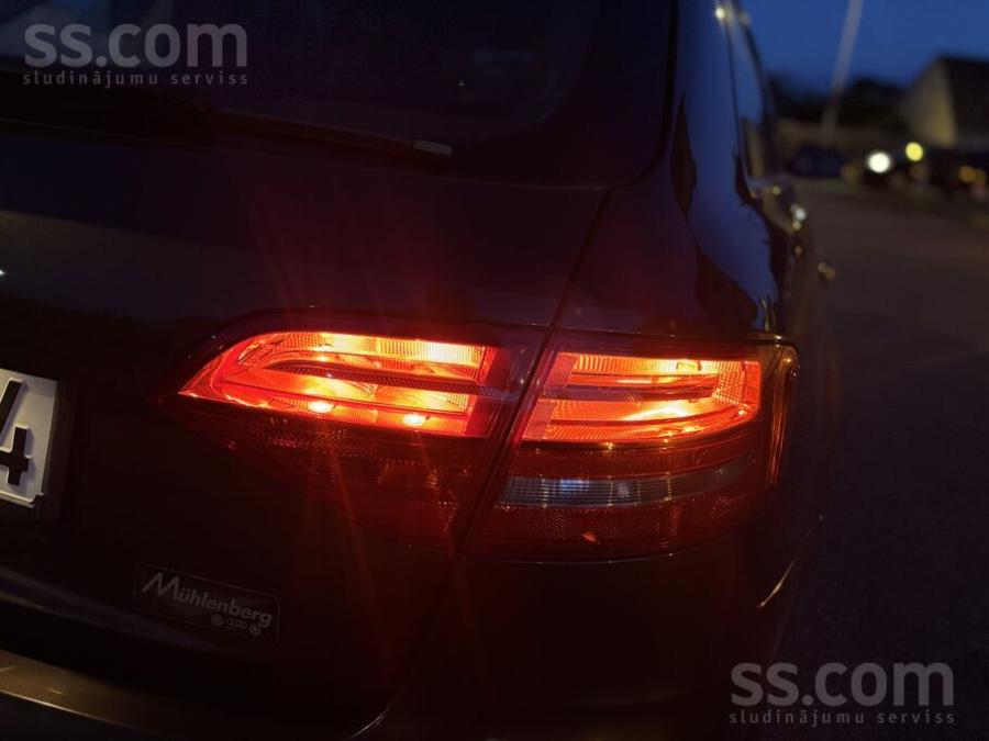 Brūns Audi A4 2010 Daugavpils, ar dzinēja tilpumu 2.70 L un nobraukumu 284 tūkst. km par 5150 €, foto 24 vietnē AUTOMOTO.COM.LV
