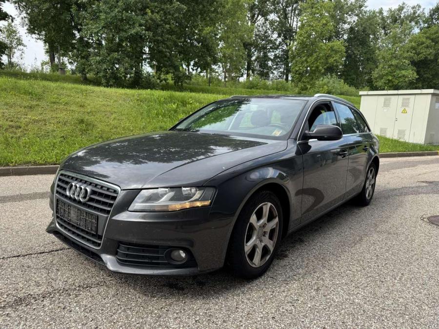 Brown Audi A4 2010 in Alytus, with an engine capacity of 2.00 L and mileage of 303 thousand km for 3950 €, photo 1 on AUTOMOTO.COM.LV
