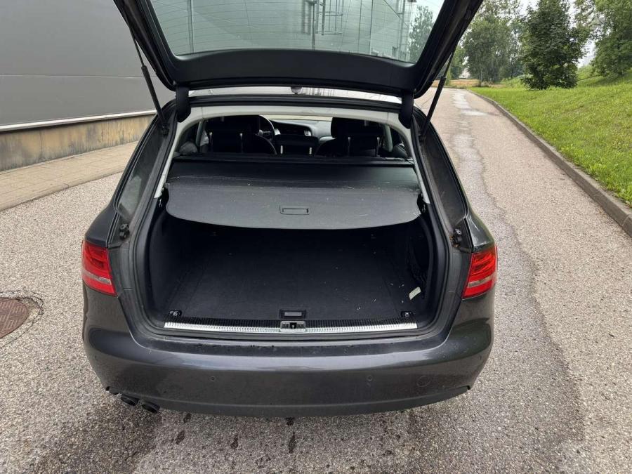 Brown Audi A4 2010 in Alytus, with an engine capacity of 2.00 L and mileage of 303 thousand km for 3950 €, photo 6 on AUTOMOTO.COM.LV