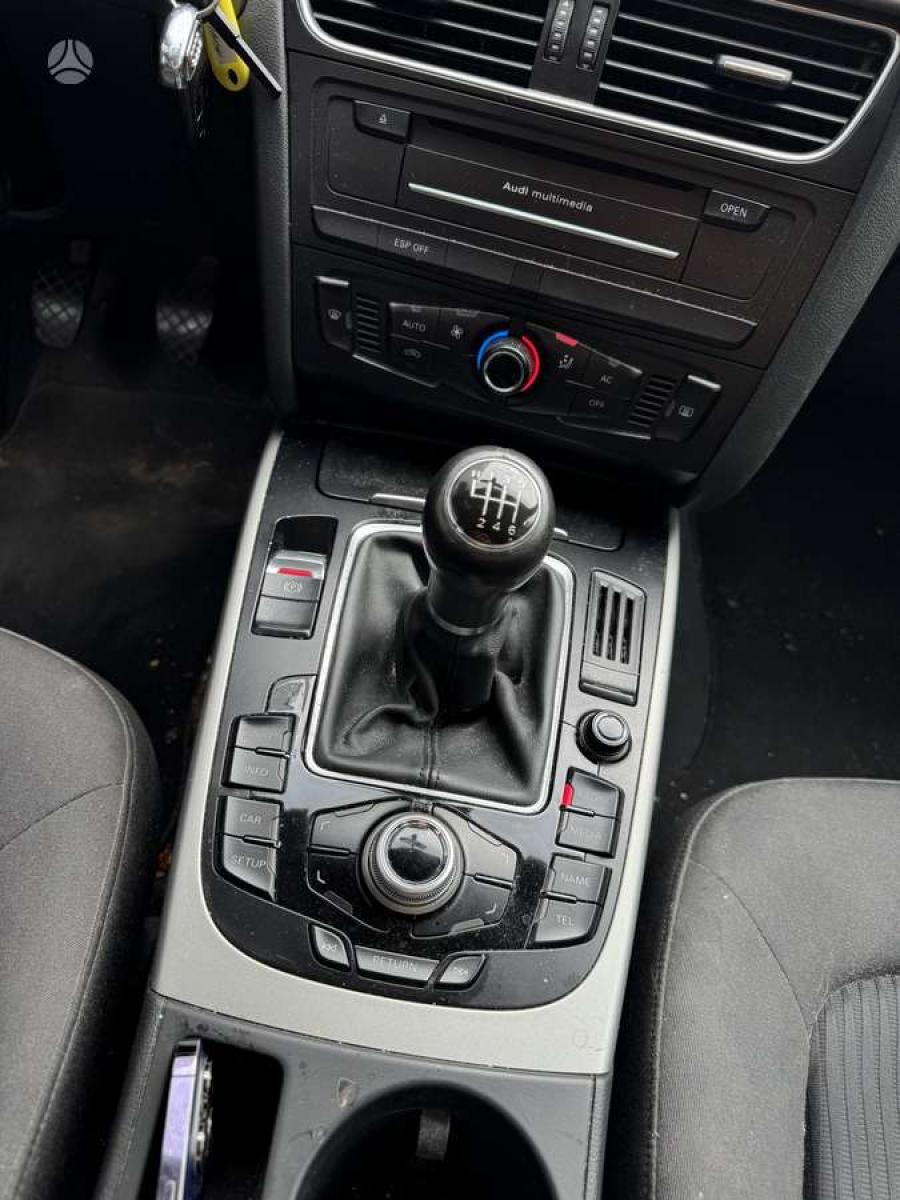 Brown Audi A4 2010 in Alytus, with an engine capacity of 2.00 L and mileage of 303 thousand km for 3950 €, photo 16 on AUTOMOTO.COM.LV
