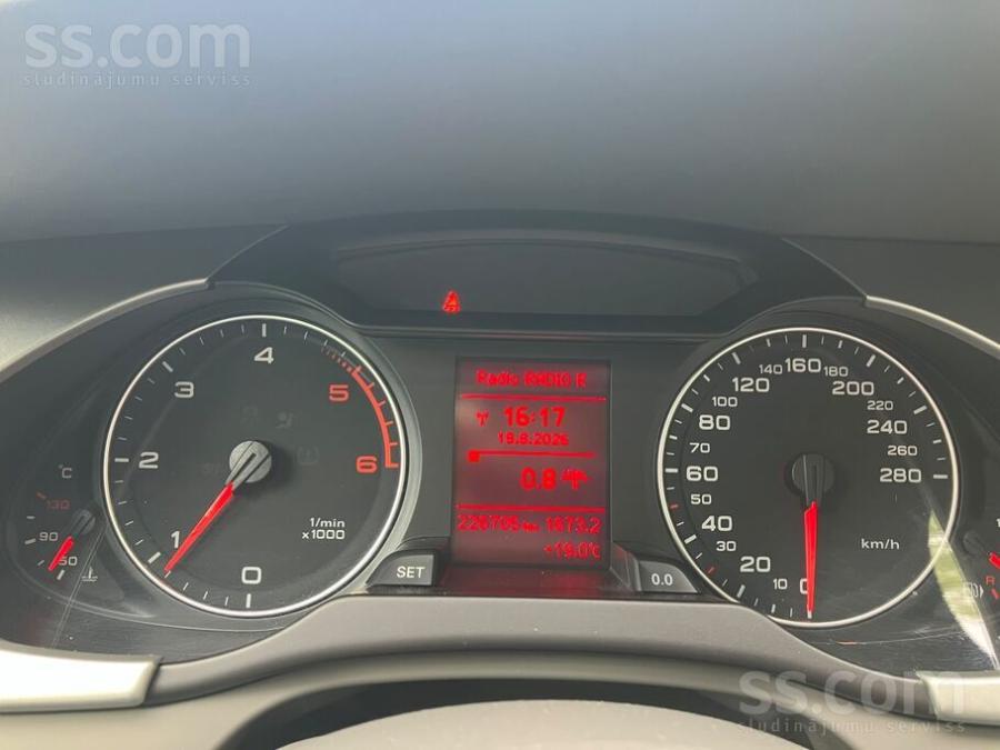 Brown Audi A4 2010 in Bauska, with an engine capacity of 2.00 L and mileage of 226 thousand km for 6800 €, photo 25 on AUTOMOTO.COM.LV