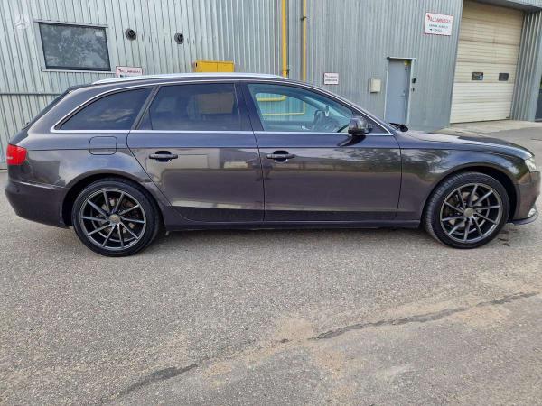 Brown Audi A4 2010 in Vilnius, with an engine capacity of 1.97 L and mileage of 431 thousand km for 3300 €, photo 7 on AUTOMOTO.COM.LV
