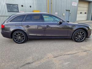 Brūns Audi A4 2010 Viļņa, ar dzinēja tilpumu 1.97 L un nobraukumu 431 tūkst. km par 3300 €, foto 7 vietnē AUTOMOTO.COM.LV