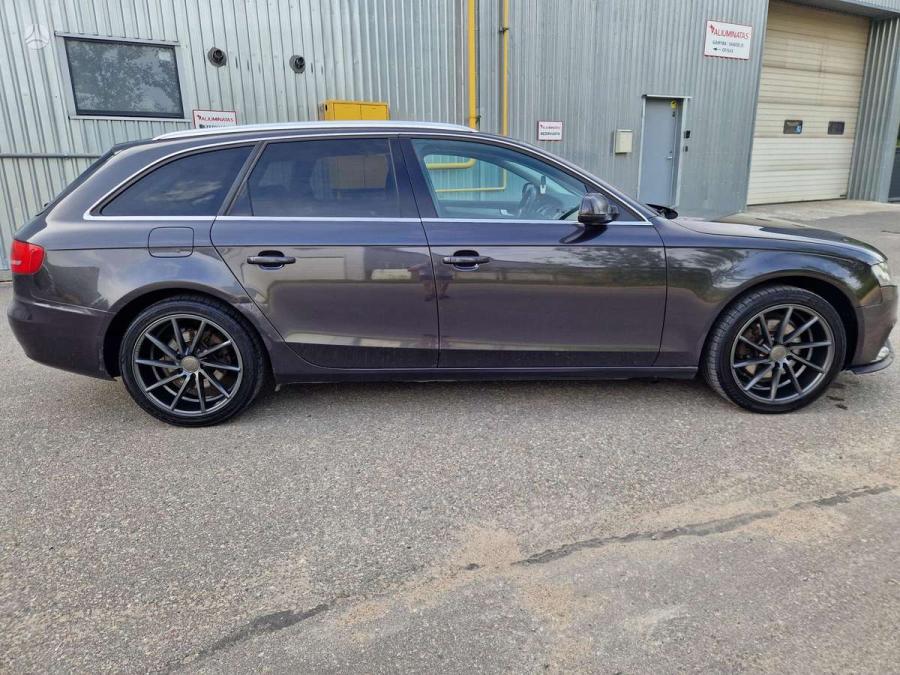 Brūns Audi A4 2010 Viļņa, ar dzinēja tilpumu 1.97 L un nobraukumu 431 tūkst. km par 3300 €, foto 7 vietnē AUTOMOTO.COM.LV