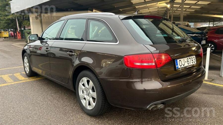 Brown Audi A4 2011 in Riga, with an engine capacity of 2.00 L and mileage of 284 thousand km for 7000 €, photo 4 on AUTOMOTO.COM.LV