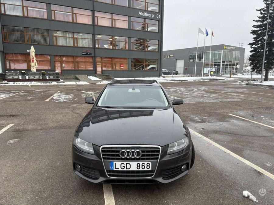 Brown Audi A4 2011 in Kaunas, with an engine capacity of 2.00 L and mileage of 303 thousand km for 4500 €, photo 5 on AUTOMOTO.COM.LV