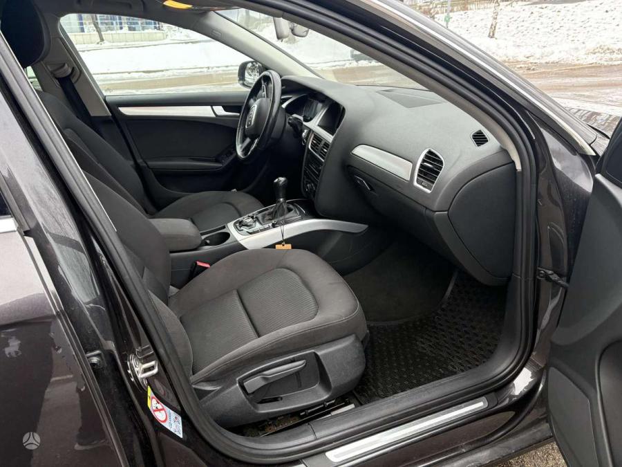Brown Audi A4 2011 in Kaunas, with an engine capacity of 2.00 L and mileage of 303 thousand km for 4500 €, photo 11 on AUTOMOTO.COM.LV