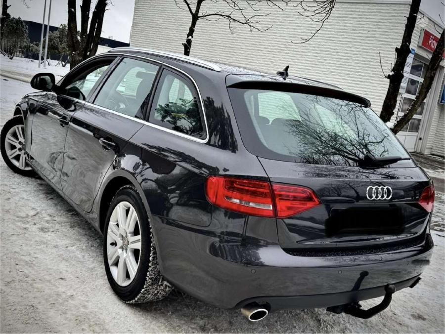 Brūns Audi A4 2011 Alīta, ar dzinēja tilpumu 2.70 L un nobraukumu 349 tūkst. km par 7250 €, foto 2 vietnē AUTOMOTO.COM.LV