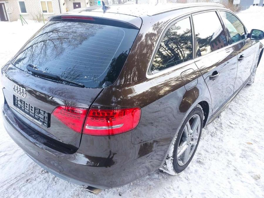 Brown Audi A4 2011 in Utena, with an engine capacity of 2.97 L and mileage of 299 thousand km for 6650 €, photo 22 on AUTOMOTO.COM.LV