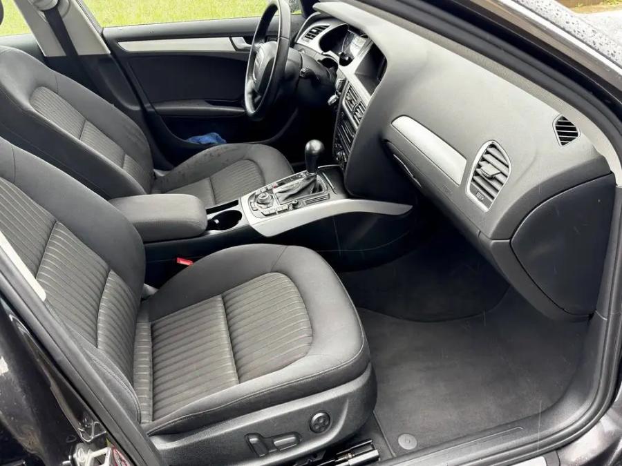 Brown Audi A4 2011 in Rezekne, with an engine capacity of 1.80 L and mileage of 239 thousand km for 6500 €, photo 17 on AUTOMOTO.COM.LV