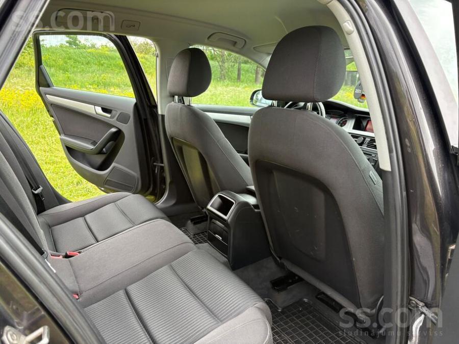 Brown Audi A4 2011 in Daugavpils, with an engine capacity of 2.00 L and mileage of 0 thousand km for 5650 €, photo 20 on AUTOMOTO.COM.LV