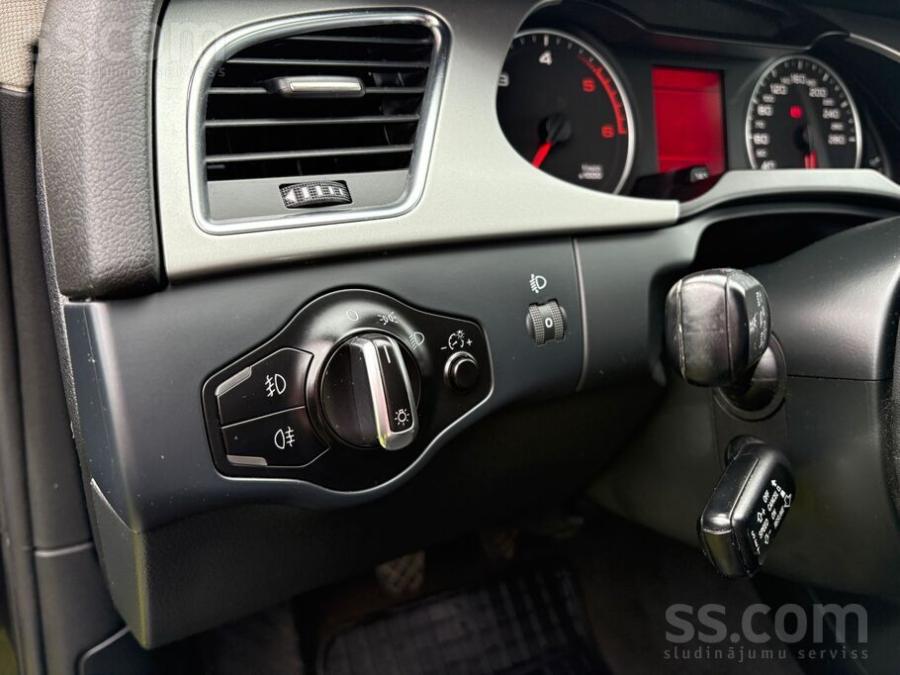 Brown Audi A4 2011 in Daugavpils, with an engine capacity of 2.00 L and mileage of 0 thousand km for 5650 €, photo 22 on AUTOMOTO.COM.LV