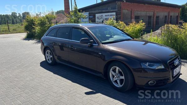 Brūns Audi A4 2011 Limbaži, ar dzinēja tilpumu 3.00 L un nobraukumu 295 tūkst. km par 6999 €, foto 2 vietnē AUTOMOTO.COM.LV