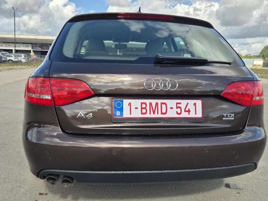 Brown Audi A4 2011 in Siauliai, with an engine capacity of 1.97 L and mileage of 250 thousand km for 6650 €, photo 10 on AUTOMOTO.COM.LV