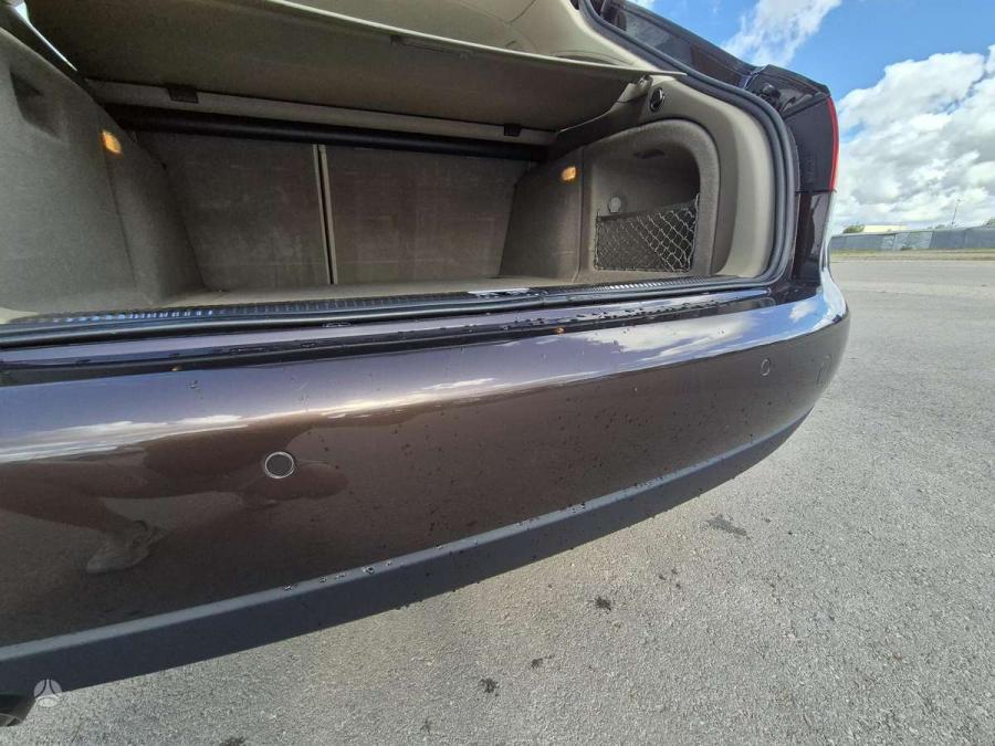 Brown Audi A4 2011 in Siauliai, with an engine capacity of 1.97 L and mileage of 250 thousand km for 6650 €, photo 27 on AUTOMOTO.COM.LV