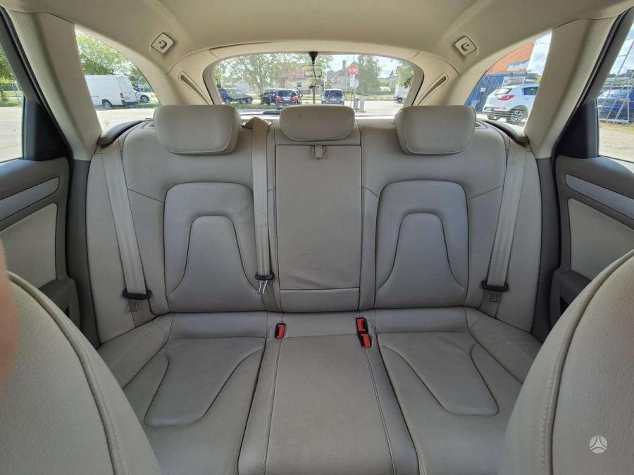 Brown Audi A4 2011 in Siauliai, with an engine capacity of 1.97 L and mileage of 250 thousand km for 6650 €, photo 31 on AUTOMOTO.COM.LV