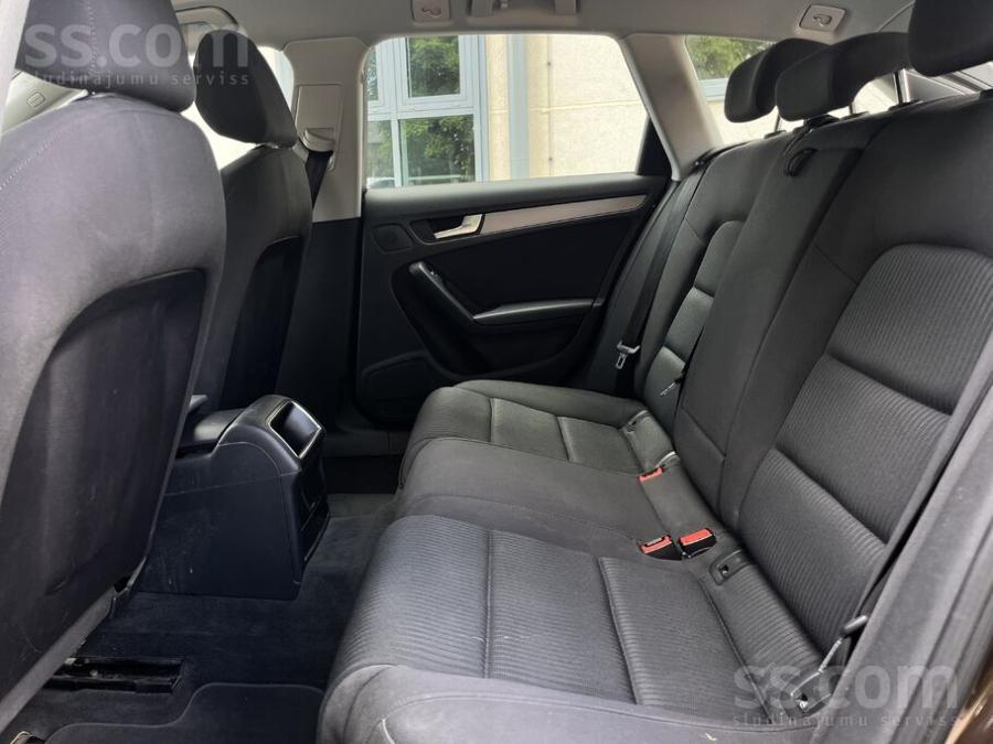 Brūns Audi A4 2012 Jelgava, ar dzinēja tilpumu 2.00 L un nobraukumu 287 tūkst. km par 5990 €, foto 10 vietnē AUTOMOTO.COM.LV