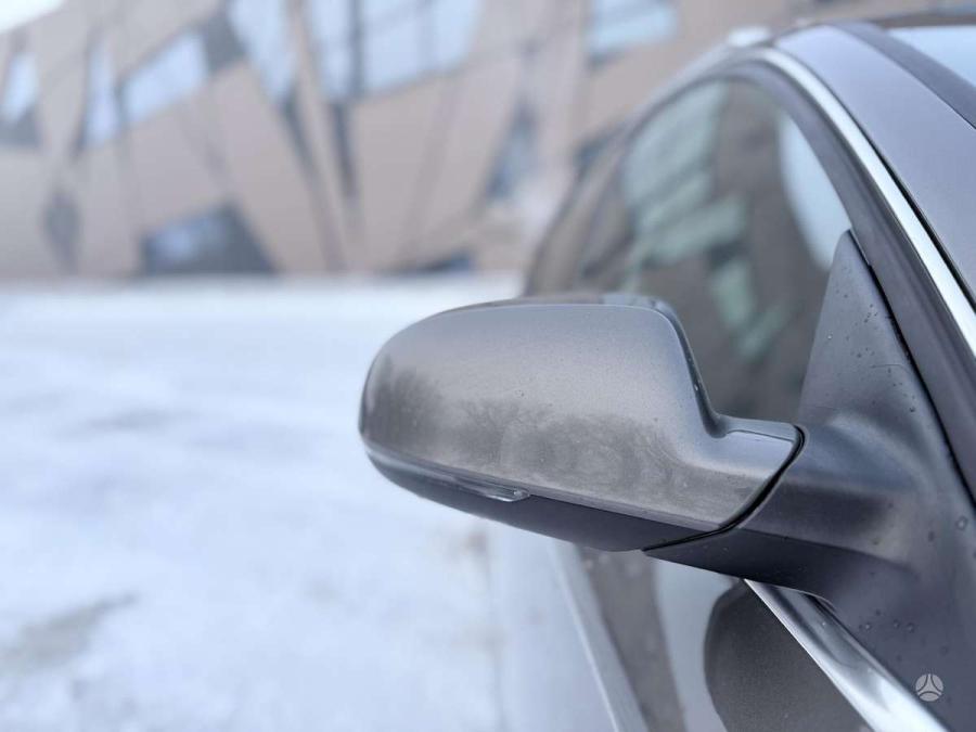 Brown Audi A4 2013 in Siauliai, with an engine capacity of 1.97 L and mileage of 282 thousand km for 6900 €, photo 4 on AUTOMOTO.COM.LV