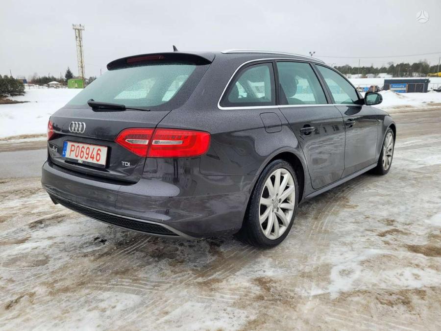 Brown Audi A4 2014 in Vilnius, with an engine capacity of 1.97 L and mileage of 273 thousand km for 7750 €, photo 7 on AUTOMOTO.COM.LV