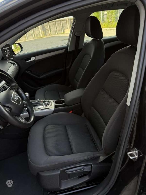 Brown Audi A4 2014 in Klaipeda, with an engine capacity of 1.97 L and mileage of 245 thousand km for 7999 €, photo 8 on AUTOMOTO.COM.LV