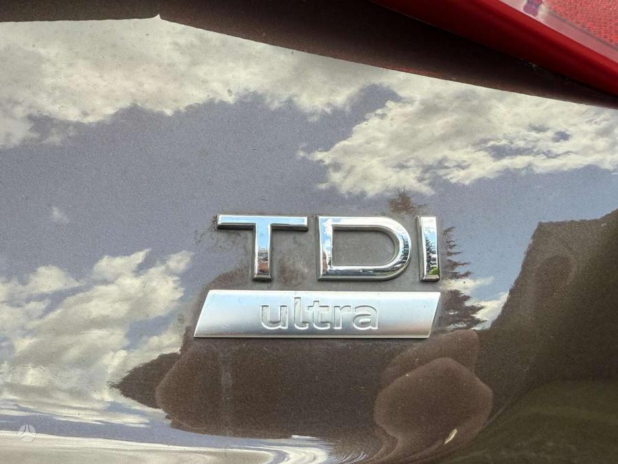 Brown Audi A4 2015 in Utena, with an engine capacity of 1.97 L and mileage of 181 thousand km for 8200 €, photo 10 on AUTOMOTO.COM.LV