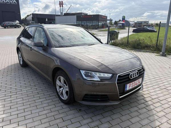 Audi A4 2016 in Klaipeda on AUTOMOTO.COM.LV Brown Audi A4 2016 in Klaipeda, with an engine capacity of 1.97 L and mileage of 173 thousand km for 12700 €, photo 3 on AUTOMOTO.COM.LV