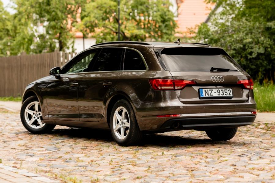 Brūns Audi A4 2017 Rīga, ar dzinēja tilpumu 2.00 L un nobraukumu 165 tūkst. km par 13490 €, foto 6 vietnē AUTOMOTO.COM.LV