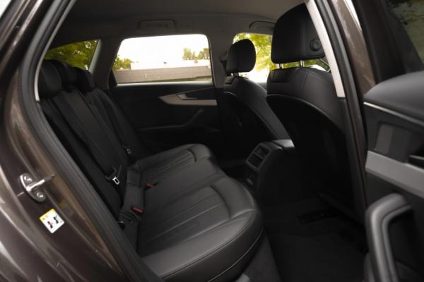 Brūns Audi A4 2017 Rīga, ar dzinēja tilpumu 2.00 L un nobraukumu 165 tūkst. km par 13490 €, foto 9 vietnē AUTOMOTO.COM.LV
