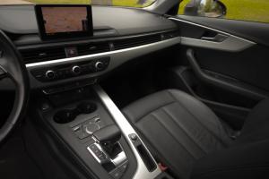 Brūns Audi A4 2017 Rīga, ar dzinēja tilpumu 2.00 L un nobraukumu 165 tūkst. km par 13490 €, foto 16 vietnē AUTOMOTO.COM.LV