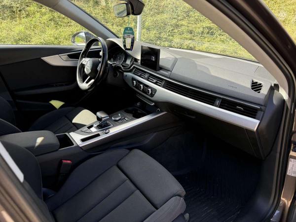 Brown Audi A4 2017 in Vilnius, with an engine capacity of 1.97 L and mileage of 275 thousand km for 11000 €, photo 11 on AUTOMOTO.COM.LV